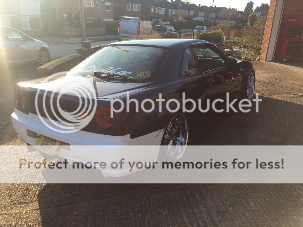 Skyline R34 GTT Sunline racing kitted | Driftworks Forum